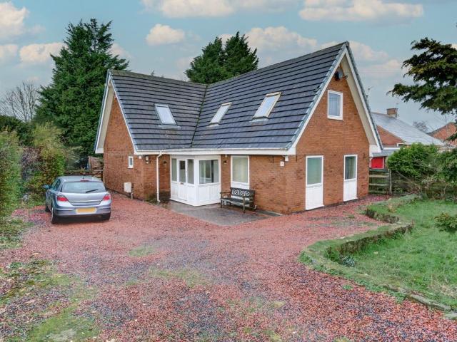 3 bedroom detached bungalow for sale