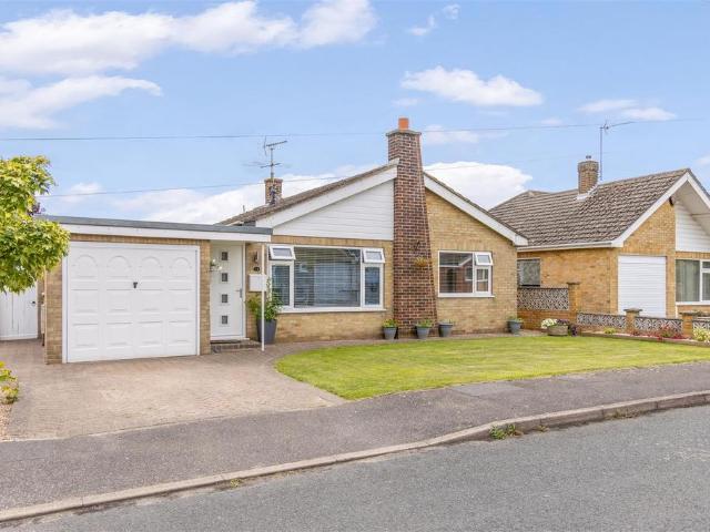 3 bedroom detached bungalow for sale