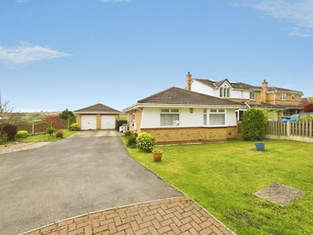 3 bedroom detached bungalow for sale