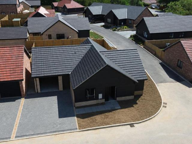 3 bedroom detached bungalow for sale