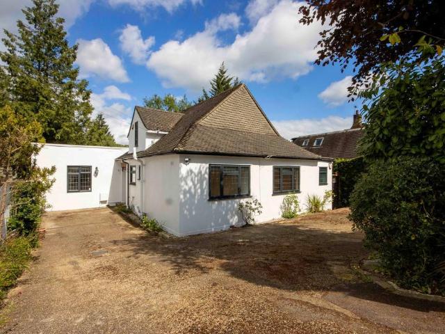 3 bedroom detached bungalow for sale