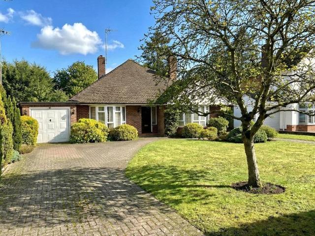 3 bedroom detached bungalow for sale