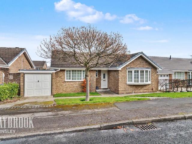 3 bedroom detached bungalow for sale