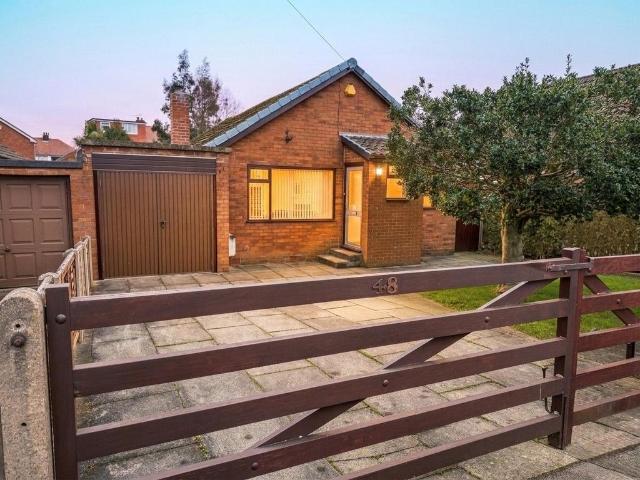 3 bedroom detached bungalow for sale