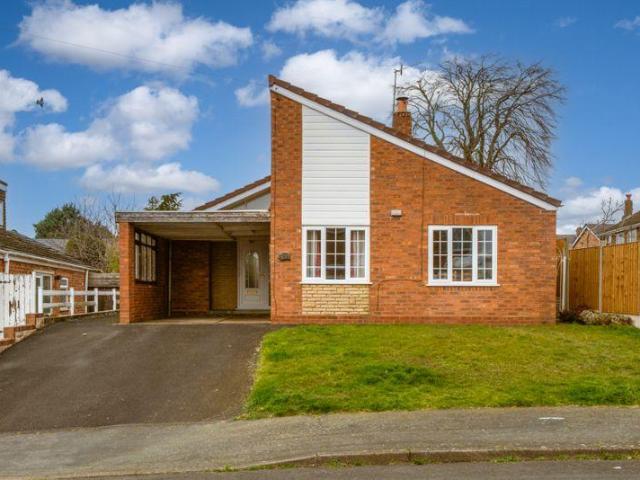 3 bedroom detached bungalow for sale