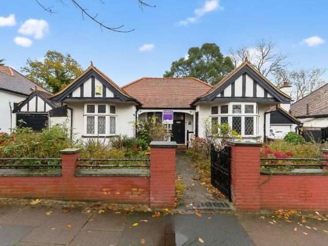 3 bedroom detached bungalow for sale