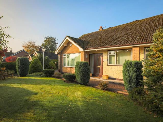 3 bedroom detached bungalow for sale