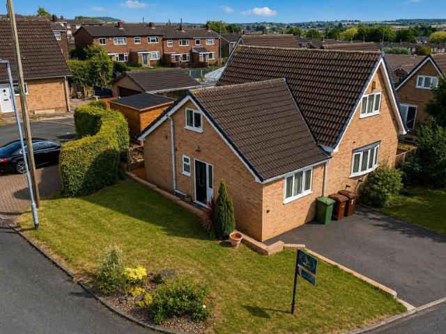 3 bedroom detached bungalow for sale