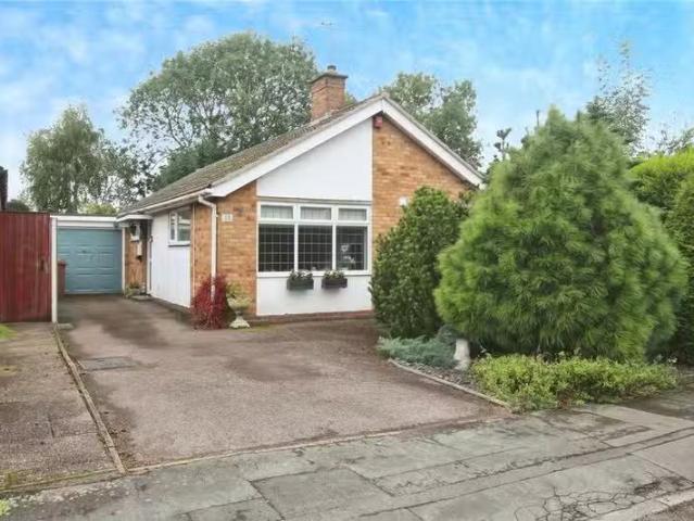 3 bedroom Detached Bungalow for sale, Kirfield Drive, Hinckley.