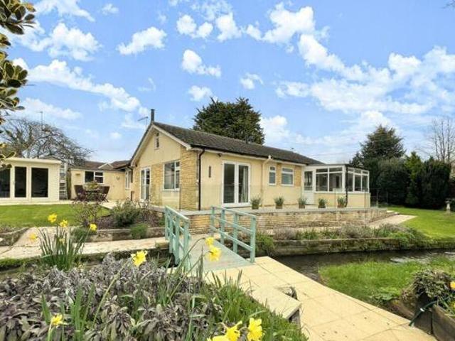 3 Bedroom Detached Bungalow For Sale In Colyford, Colyton