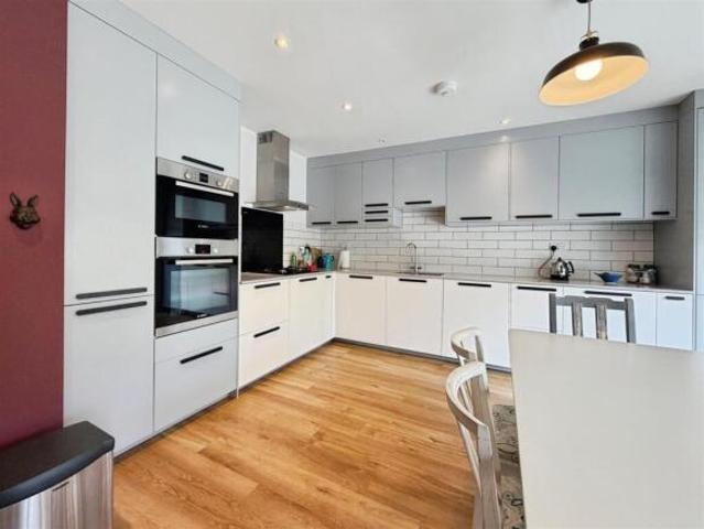 3 bedroom detached bungalow for sale in Conway Road, North Leamington, CV32