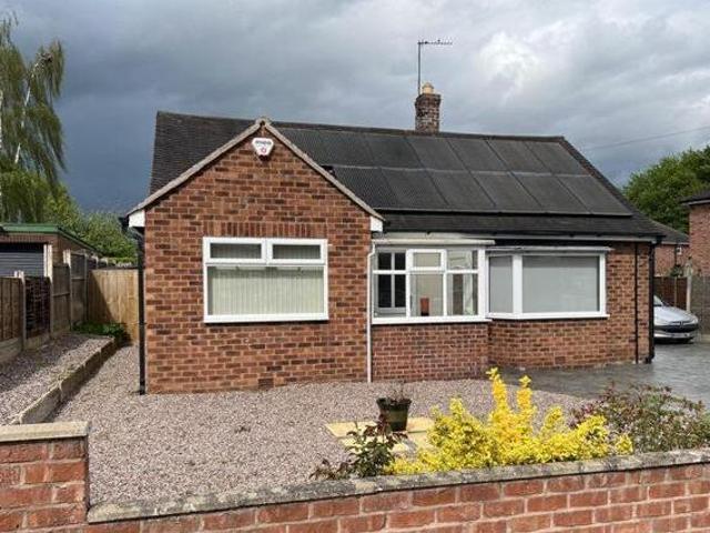 3 Bedroom Detached Bungalow For Sale In Copthorne, Shrewsbury