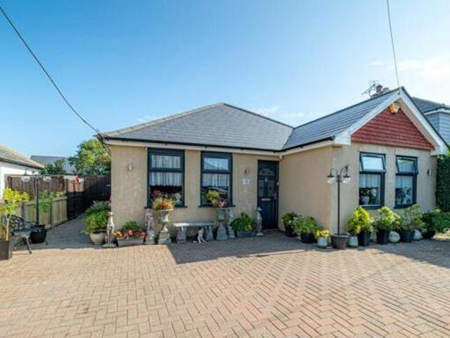 3 Bedroom Detached Bungalow For Sale In Capel le ferne