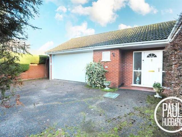 3 bedroom detached bungalow for sale in Carrs Hill Close, Costessey, NR8