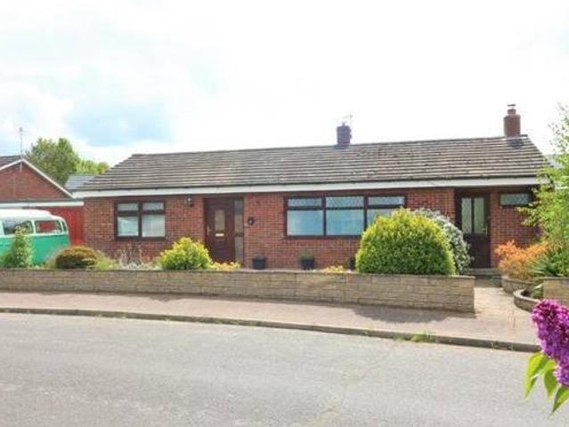 3 bedroom detached bungalow for sale in Cedar Close NR20 NR20