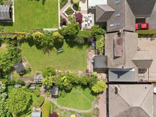3 bedroom detached bungalow for sale in Cherry Tree Avenue, Kirby Muxloe, LE9