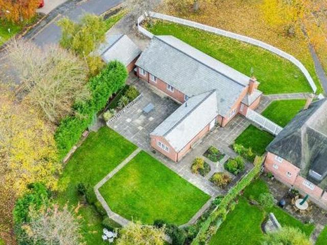 3 Bedroom Detached Bungalow For Sale In Clifton Village, Nottinghamshire