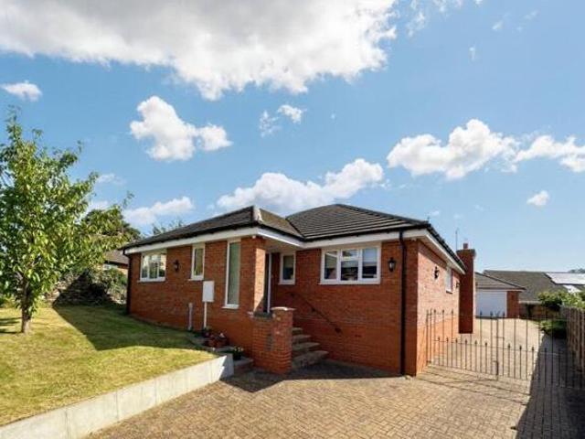 3 Bedroom Detached Bungalow For Sale In Crick, Northamptonshire