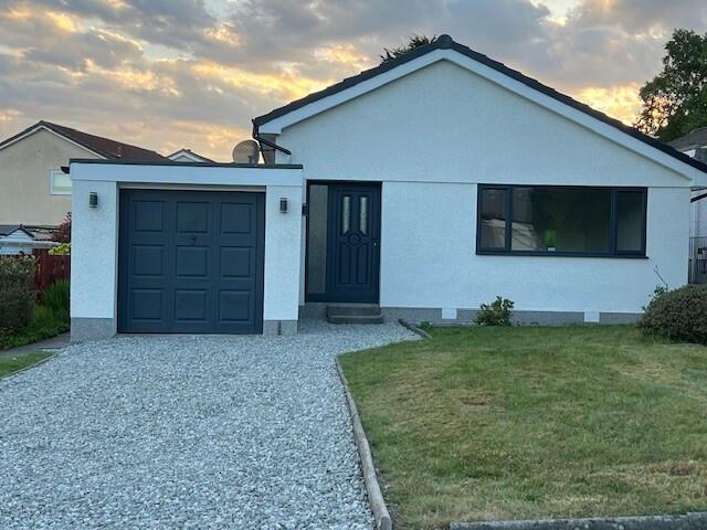 3 bedroom detached bungalow for sale in Croftmoraig Avenue, Moodiesburn, Glasgow, G69