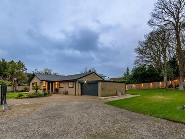 3 Bedroom Detached Bungalow For Sale In Crofts Park, Hepscott
