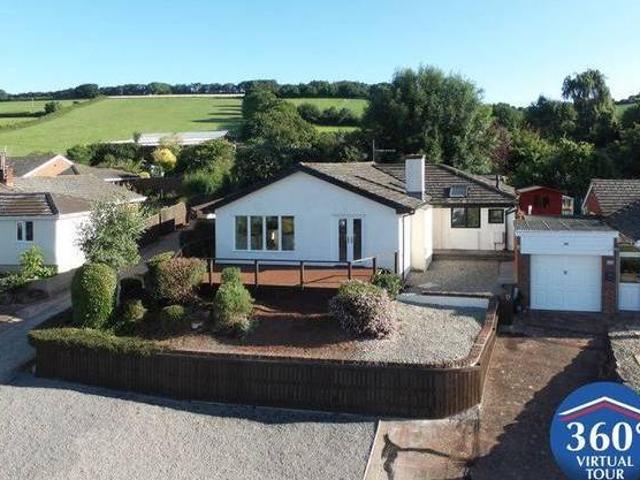 3 bedroom detached bungalow for sale in A 3 bedroom bungalow in Silverton EX5