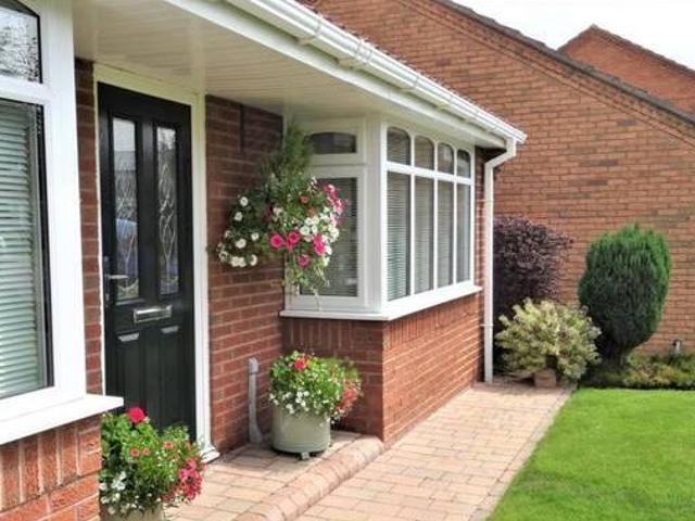 3 bedroom detached bungalow for sale in Ashton Court Ryton NE40 NE40