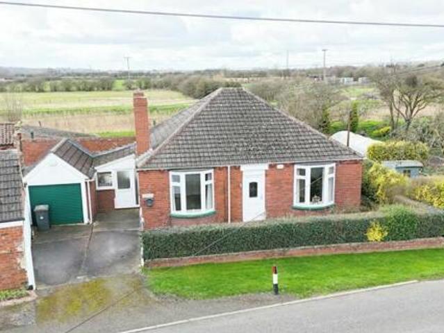 3 Bedroom Detached Bungalow For Sale In Barrow Haven, Barrow upon humber