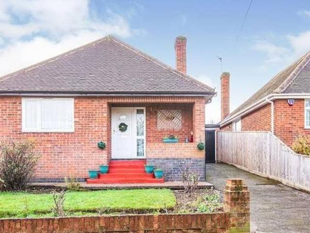 3 bedroom detached bungalow for sale in Beacon Road Loughborough LE11 LE11