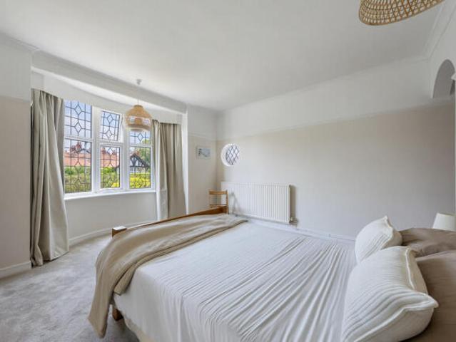 3 bedroom detached bungalow for sale in Belgrave Road, Great Boughton, CH3