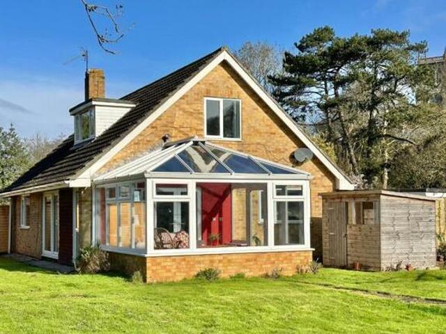3 Bedroom Detached Bungalow For Sale In Brent Knoll