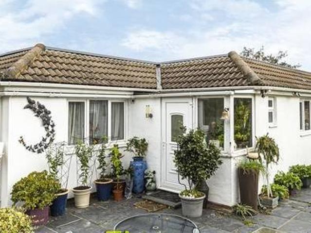 3 bedroom detached bungalow for sale in Brookmans Park Hertfordshire AL9