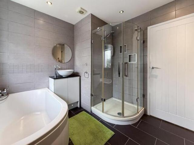 3 bedroom detached bungalow for sale in Bromeswell Road, Ipswich, IP4