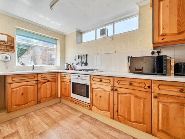 3 bedroom detached bungalow for sale in Buckskin Lane, Basingstoke, RG22 5AP, RG22