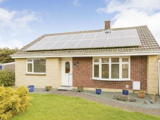 3 Bedroom Detached Bungalow For Sale In Godshill