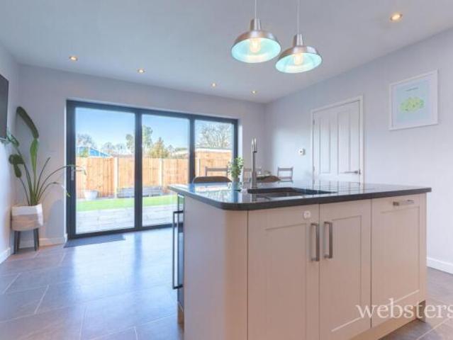 3 bedroom detached bungalow for sale in George Drive, Drayton, NR8
