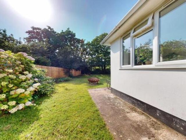 3 bedroom detached bungalow for sale in Gernant, Rhiwbina, Cardiff, CF14