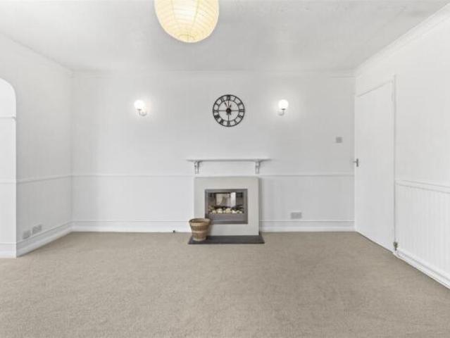 3 bedroom detached bungalow for sale in Glen Close, Polegate, BN26