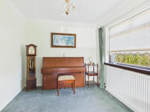 3 bedroom detached bungalow for sale in Glen Grove, Kilsyth, G65
