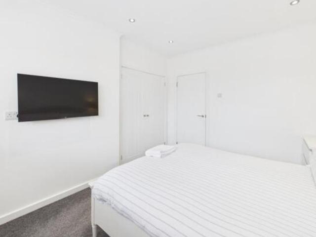 3 bedroom detached bungalow for sale in Grassthorpe Road, Gleadless, S12 2JG, S12