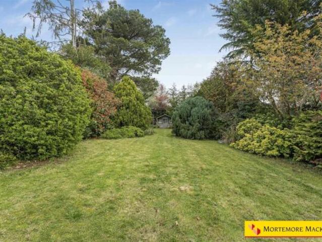 3 bedroom detached bungalow for sale in Green Dragon Lane, London, N21
