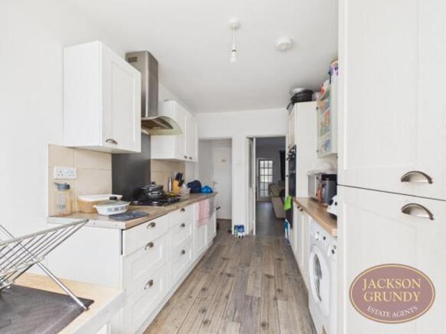 3 bedroom detached bungalow for sale in Grendon Walk, Parklands, NN3 6EP, NN3