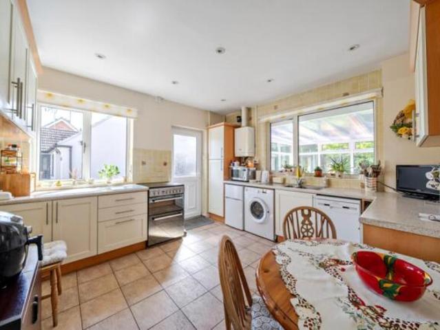 3 bedroom detached bungalow for sale in Doddington Road, Lincoln, Lincolnshire, LN6