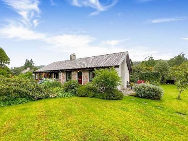 3 bedroom detached bungalow for sale in Dean Cottage Bridge of Awe Taynuilt Argyll PA35 1HT PA3