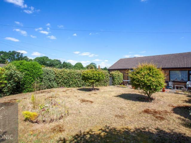 3 bedroom detached bungalow for sale in Delane Road, Drayton, Norwich, NR8