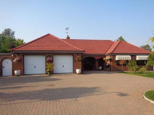 3 bedroom detached bungalow for sale in Delph Fields Long Sutton PE12 9BJ PE12