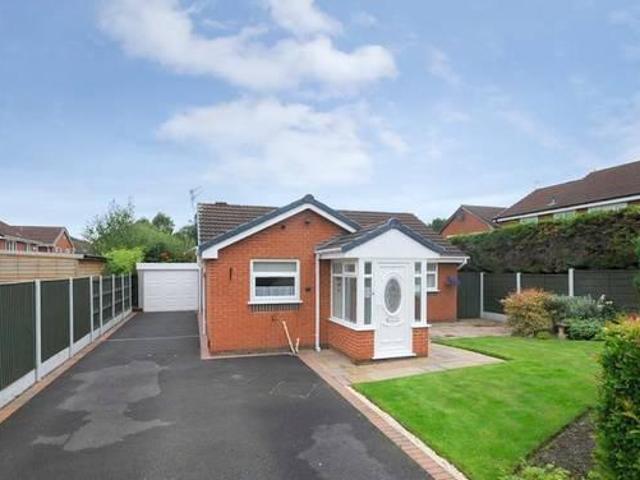 3 bedroom detached bungalow for sale in Dunley Close Birchwood Warrington WA3 WA3
