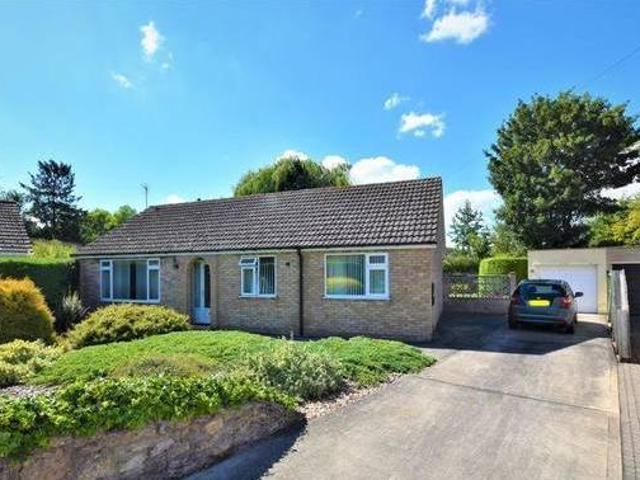 3 bedroom detached bungalow for sale in Eastfield Close Welton Lincoln LN2