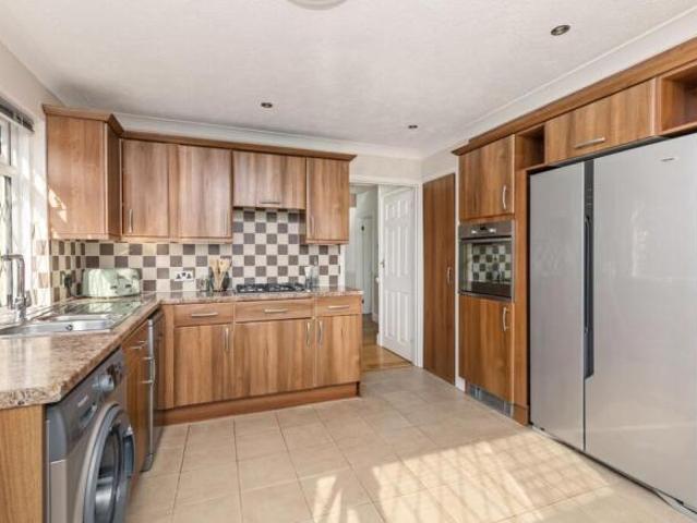 3 bedroom detached bungalow for sale in Elverlands Close, Ferring, BN12