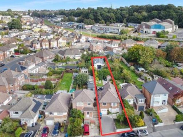 3 bedroom detached bungalow for sale in Foxholes Road, Oakdale, Poole, BH15