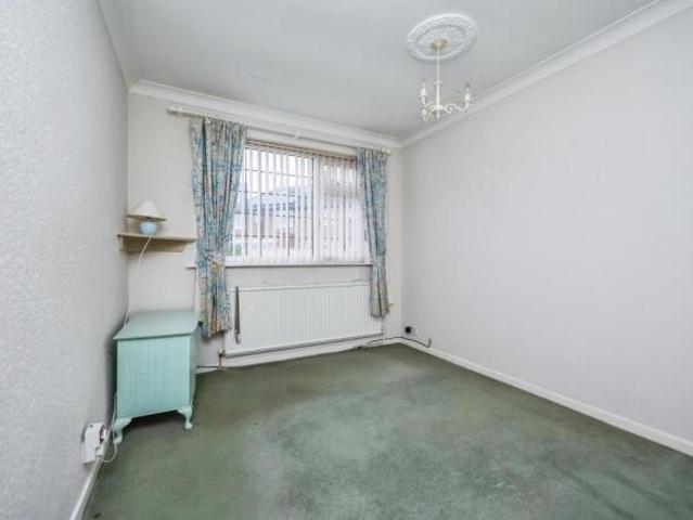 3 bedroom detached bungalow for sale in Field House Close, Wollaton, NG8